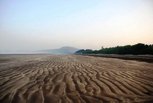 Beaches Near Pune (Within 100-200 Kms) Which Makes Your Weekend Special